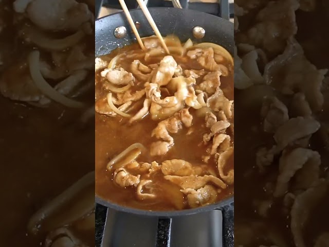 お正月明けにおすすめ！10分で作る簡単ポークカレー #shorts #料理 #カレー | CookDo - 料理動画まとめ